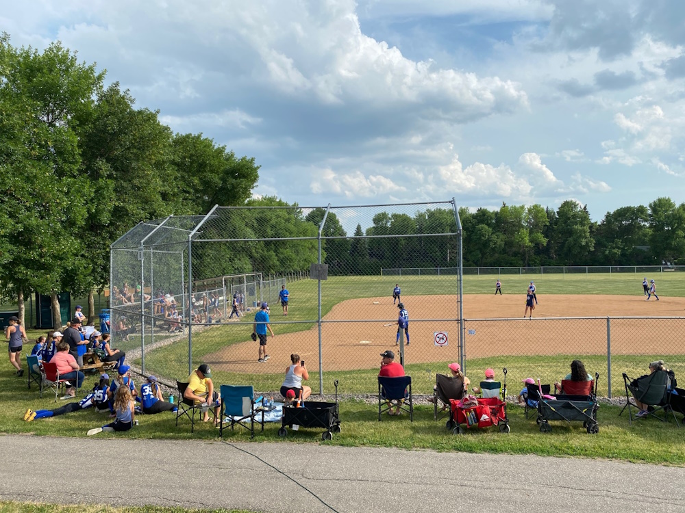 Altona Angels host Softball Night to celebrate a strong season ...