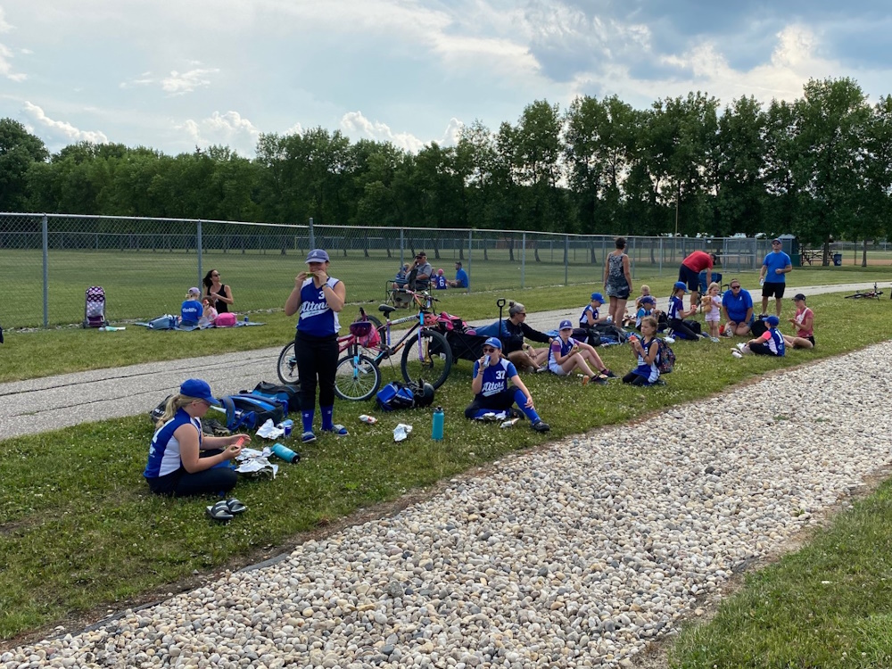 Altona Angels host Softball Night to celebrate a strong season ...