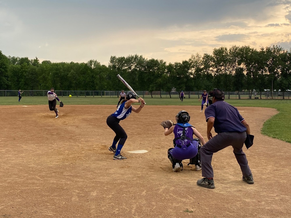Altona Angels host Softball Night to celebrate a strong season ...