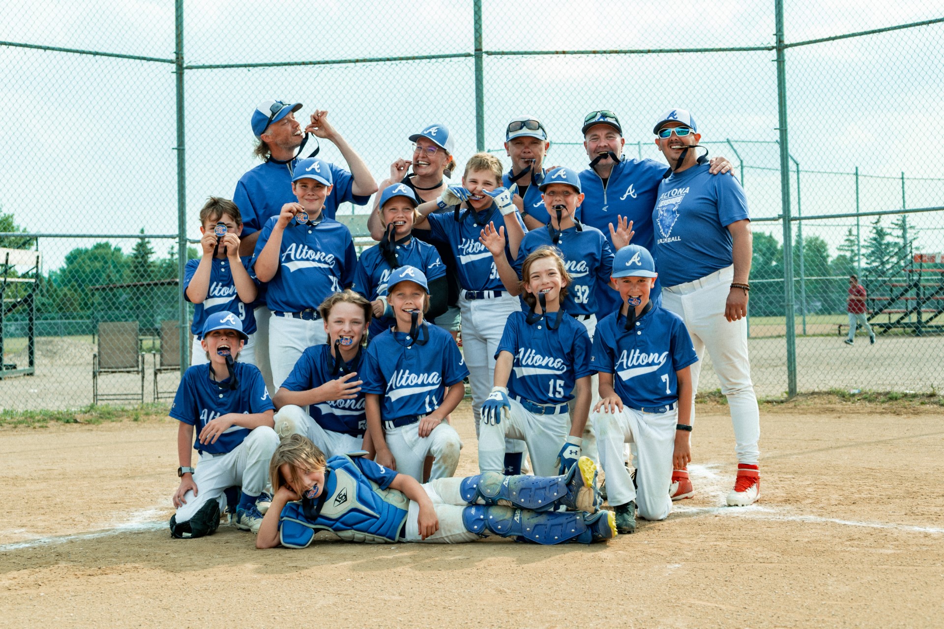 The South Central Minor Ball Report - Altona Broncos coach Donovan ...