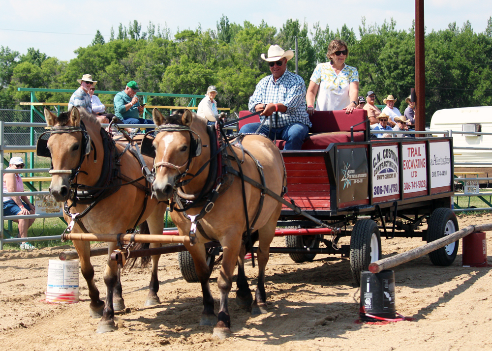 Stoneboat barrel races adds fun to day one of Frontier Days ...