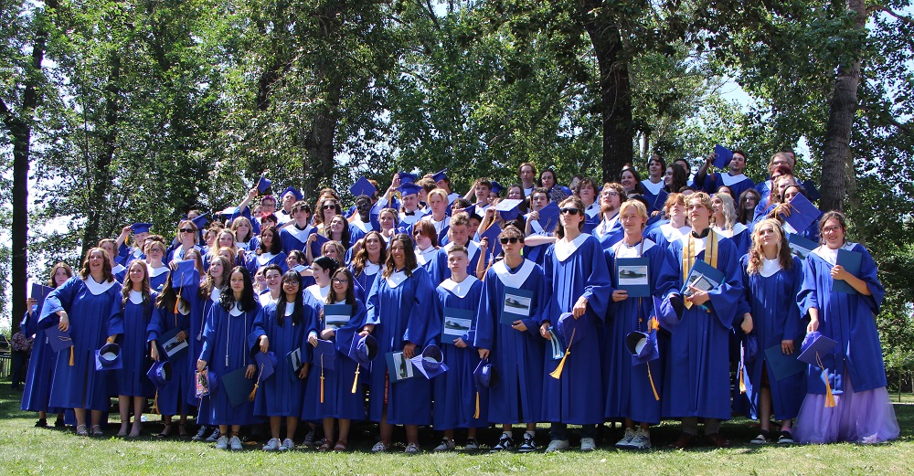 (Photo Gallery) Highwood High School Grad brings out family, smiles and ...