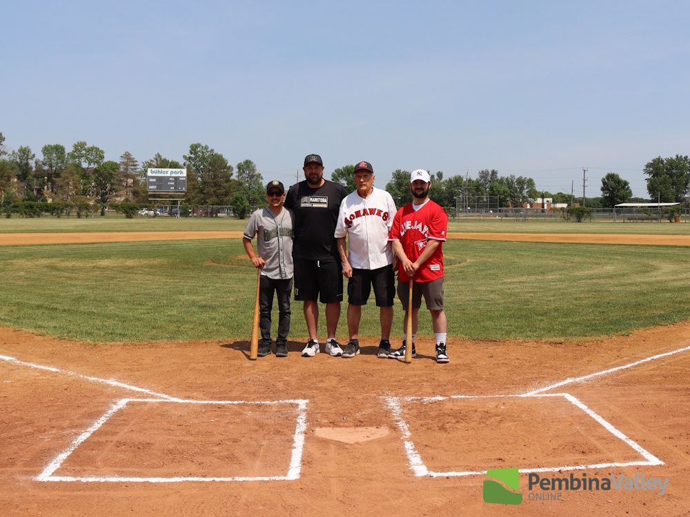 Seven decades dedicated to baseball in Manitoba, Joe Wiwchar one of ...