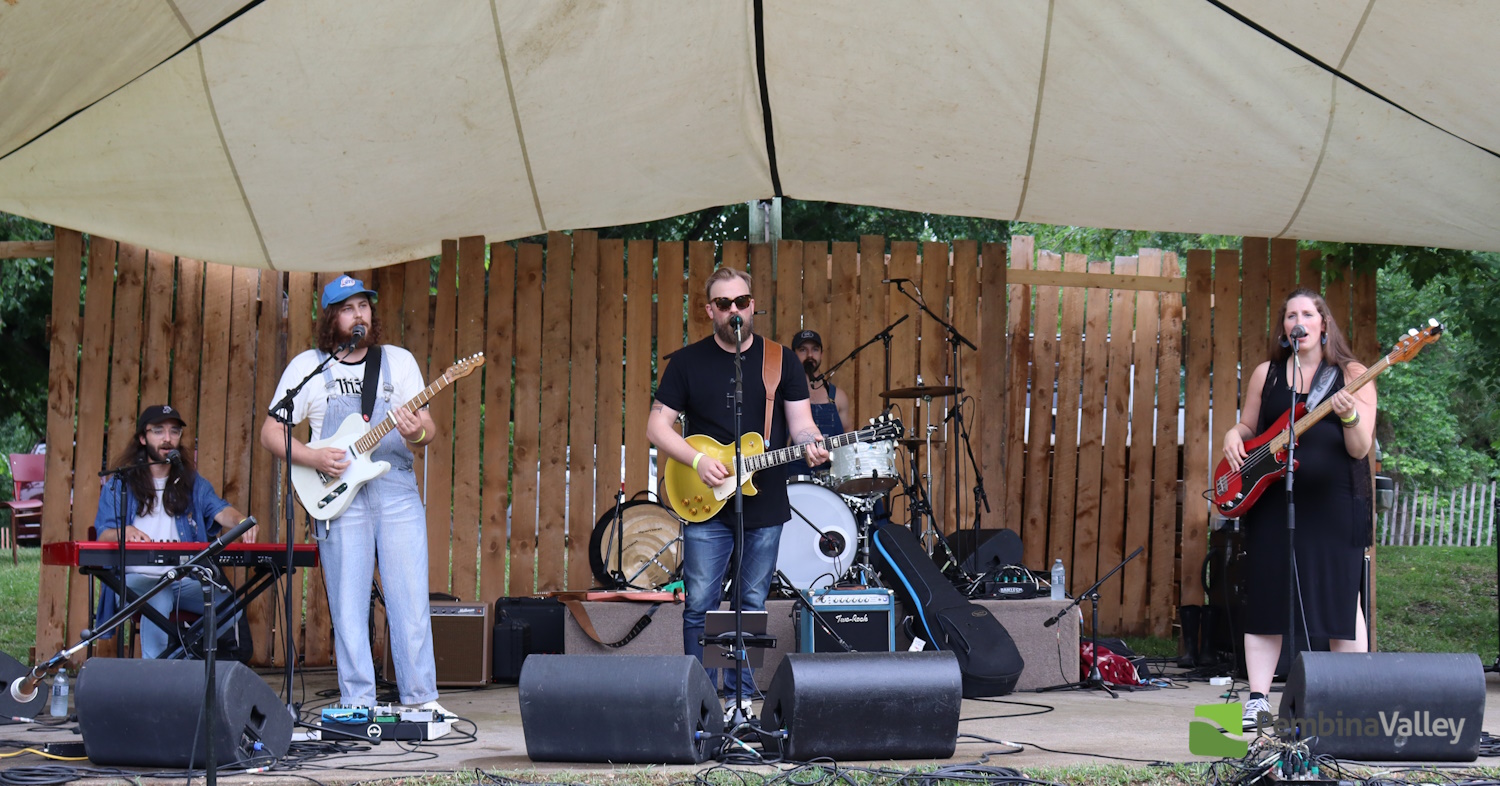 "Absolutely shoot for the stars," says Joey Landreth on his recent ...