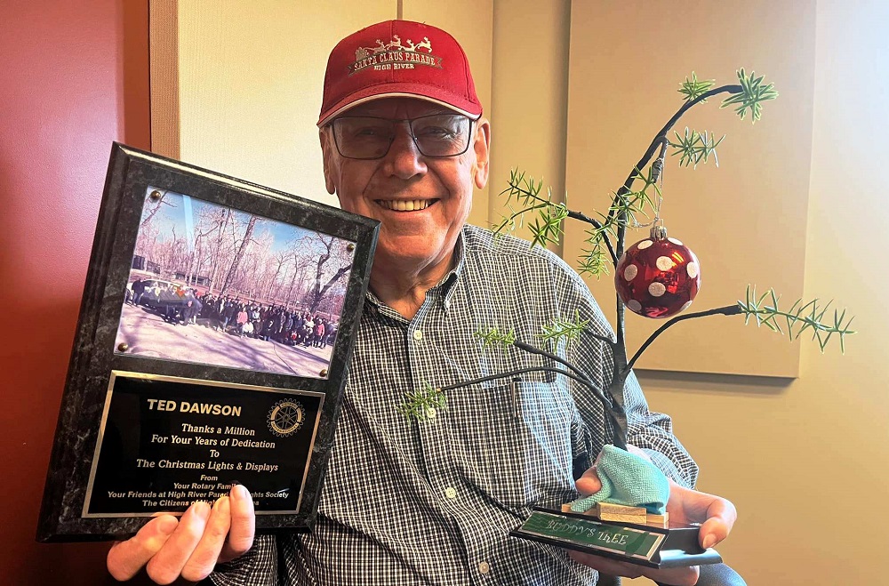 High River's Ted Dawson recognized for years of volunteering ...