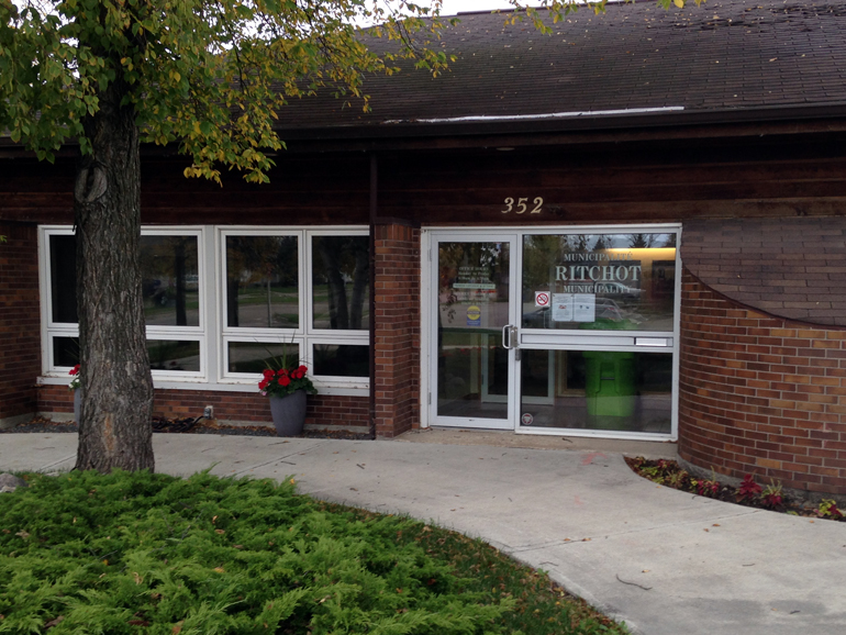 Funding announced for ride-share initiative in Ritchot ...