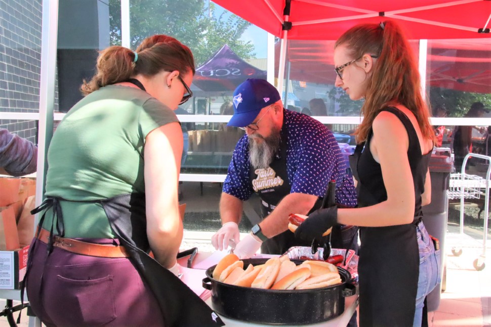 Dive into safety: Winkler Aquatic Centre hosts Swim Smart ...