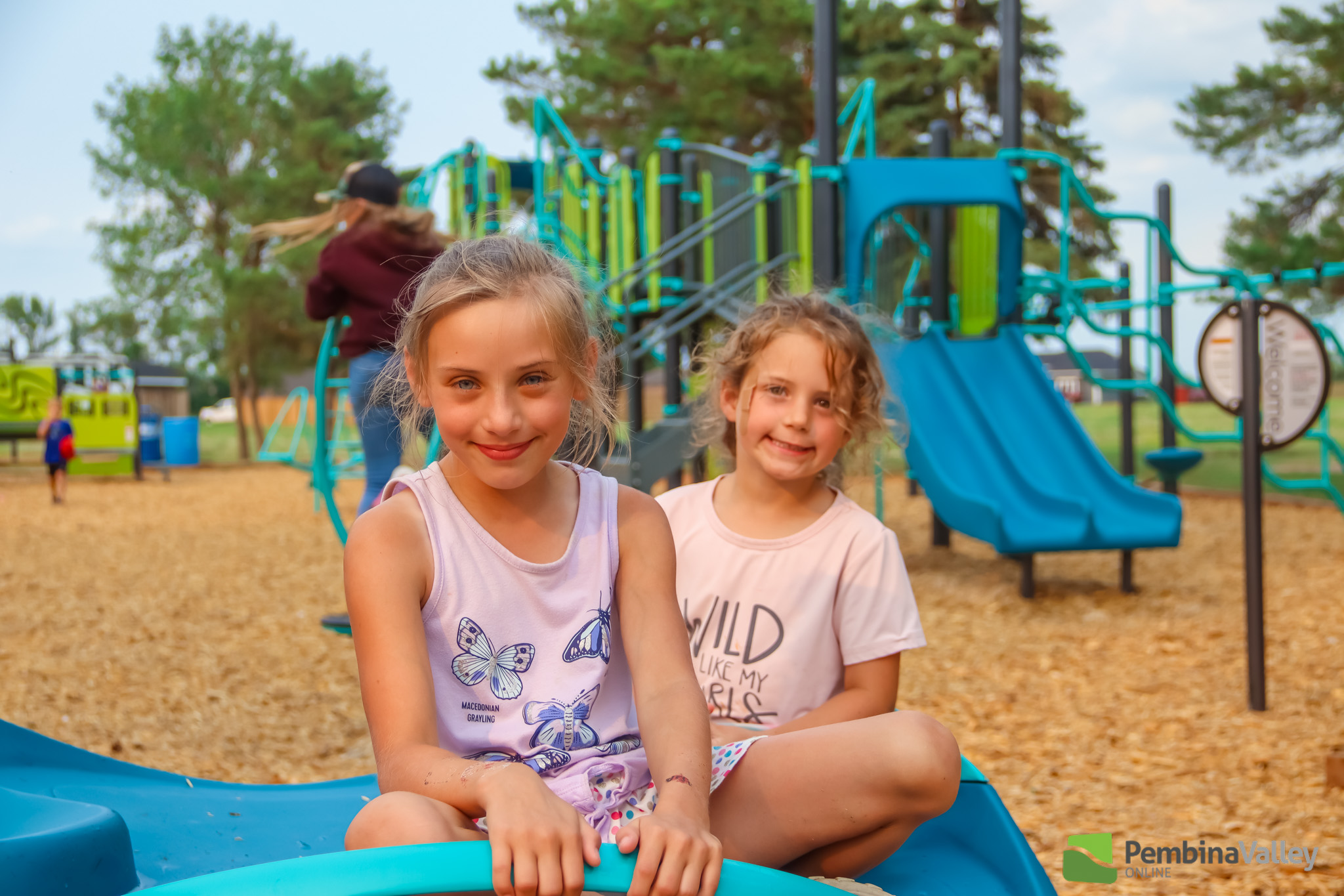 One of Manitoba's largest playgrounds opens in Morris ...