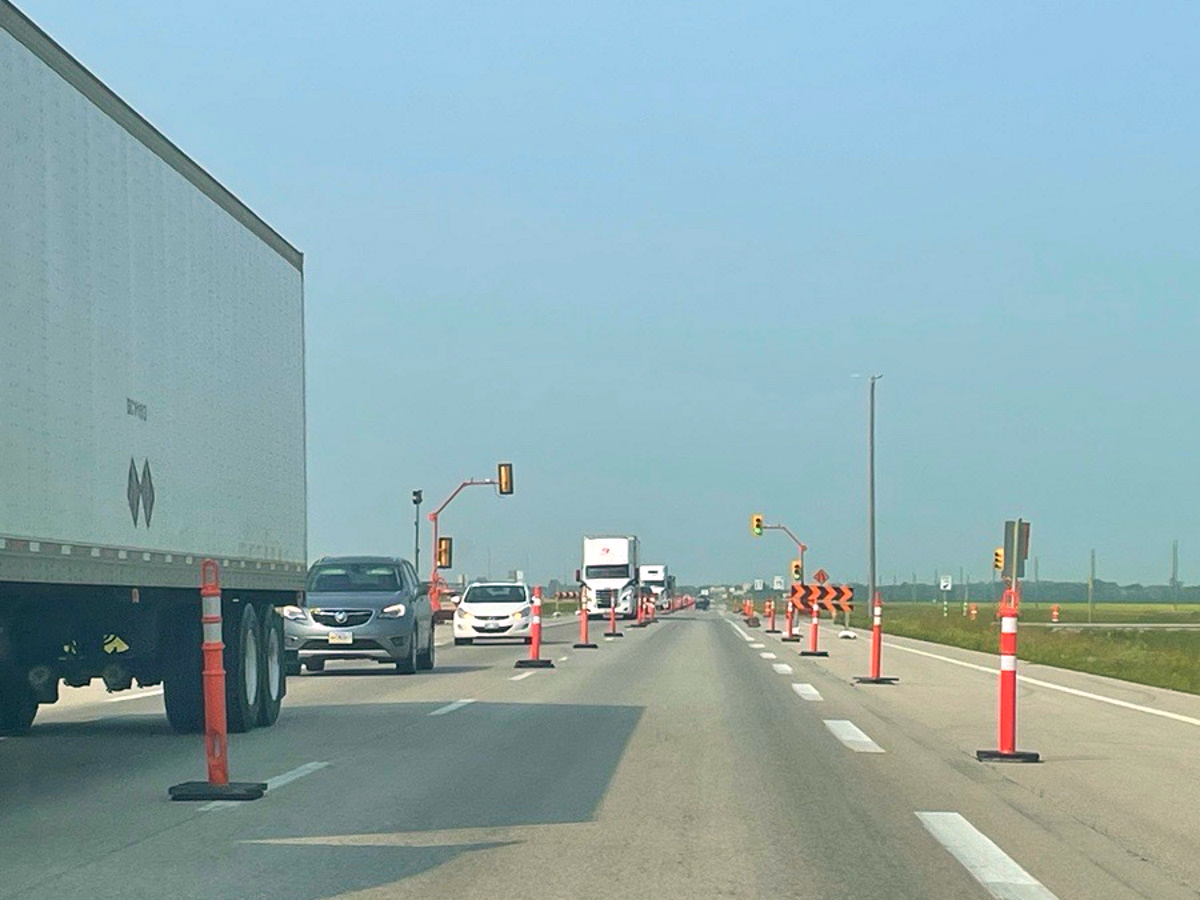 Temporary traffic lights installed on Highway 75 - SteinbachOnline.com ...