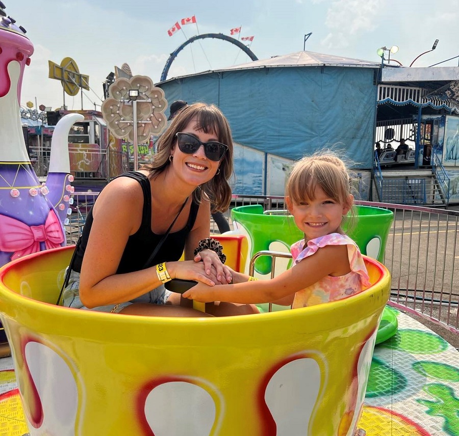 Moose Jaw mother-daughter duo snags Taylor Swift tickets for once-in-a ...