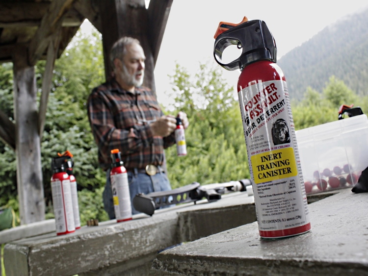 Bear Spray demo part of Saturday's rec stewardship fair - CochraneNow ...