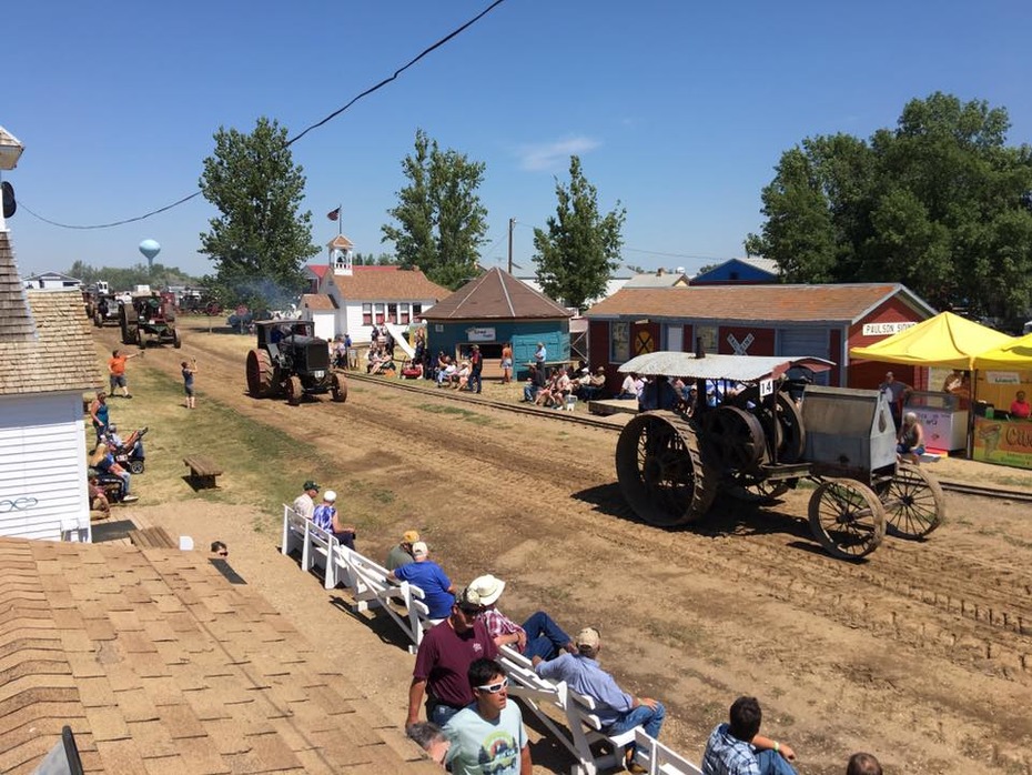 Midale sees busy weekend with rodeo, thresher bee, and street dance ...