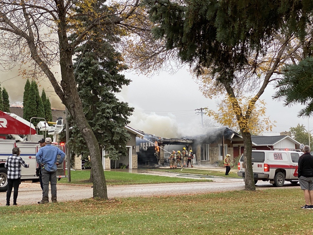 WATCH: Crews respond to multi home fire in Winkler ...