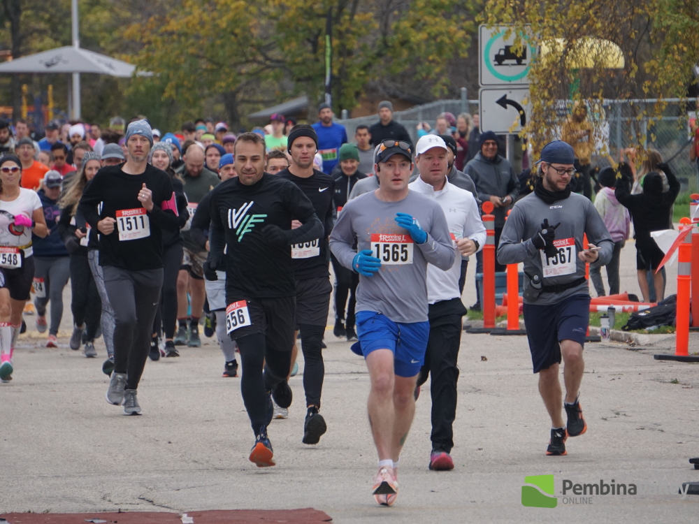 Record setting numbers at 17th Thanks for Giving Run in Winkler ...