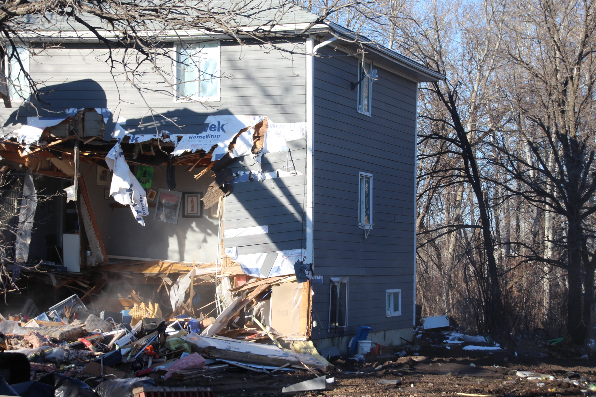 'Drug house' in Dakota Tipi First Nation demolished Friday afternoon ...
