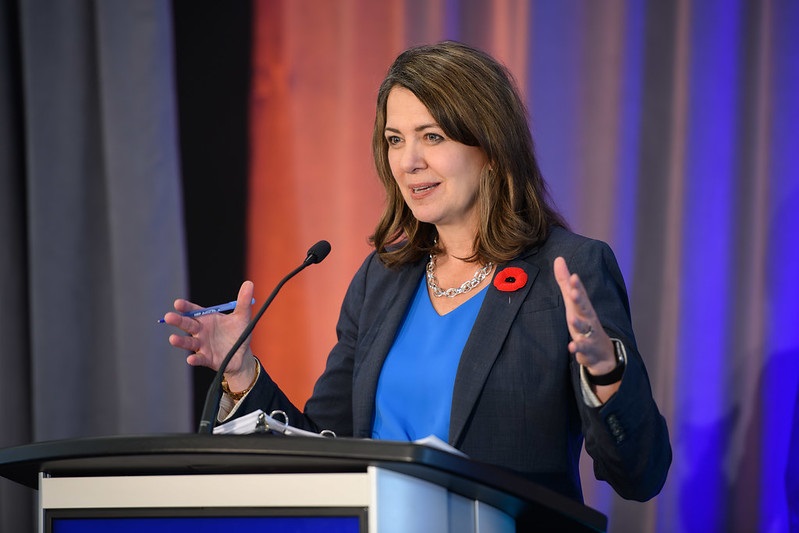 Healthcare in Alberta to undergo massive changes - OkotoksOnline.com ...