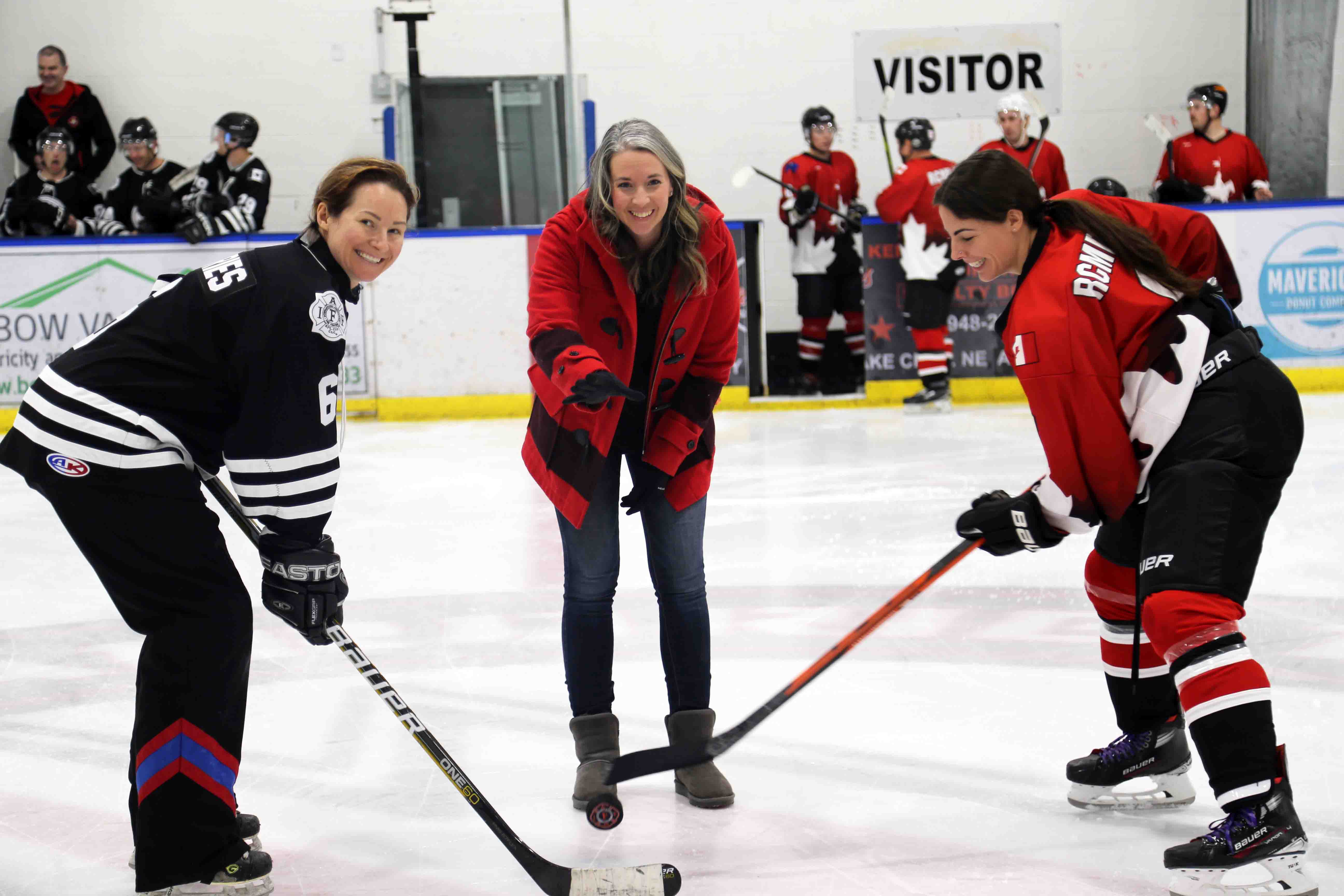 Watch / Gallery: Airdrie mounties come out blaring in Sirens hockey ...
