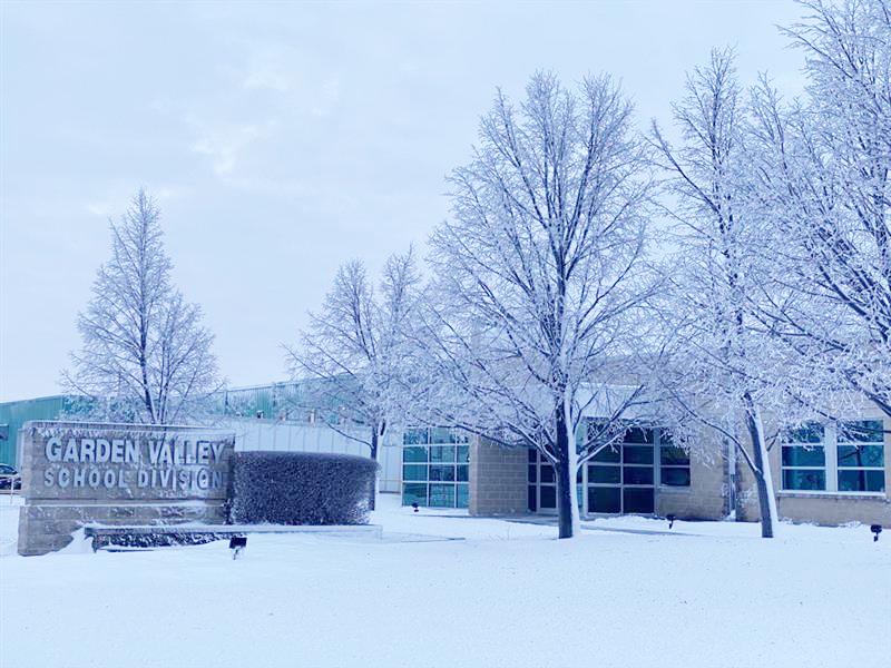 GVSD educational assistants ratify new four-year deal ...