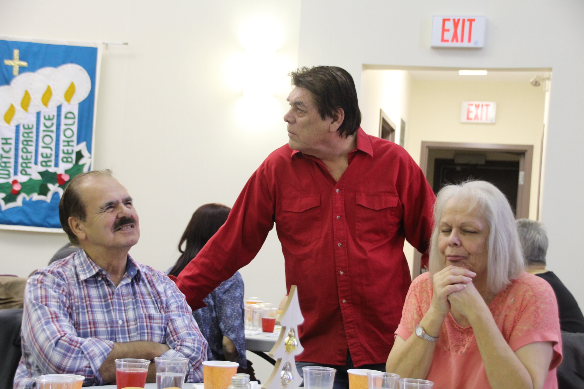 Annual Elder's Dinner draws a huge crowd celebrating Christmas and ...