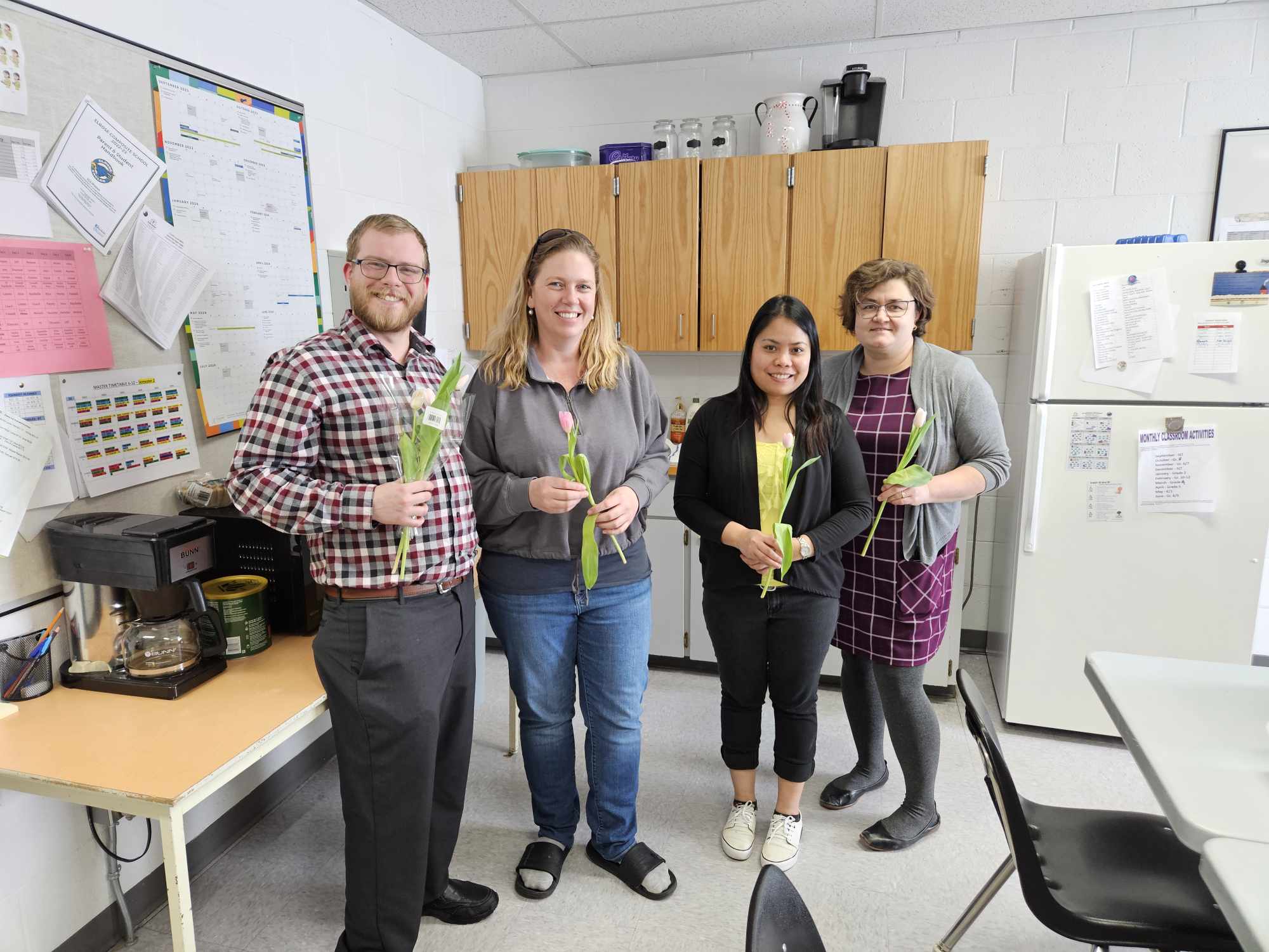 Eston and Elrose teachers receive tulips during "Random Act of Kindness ...