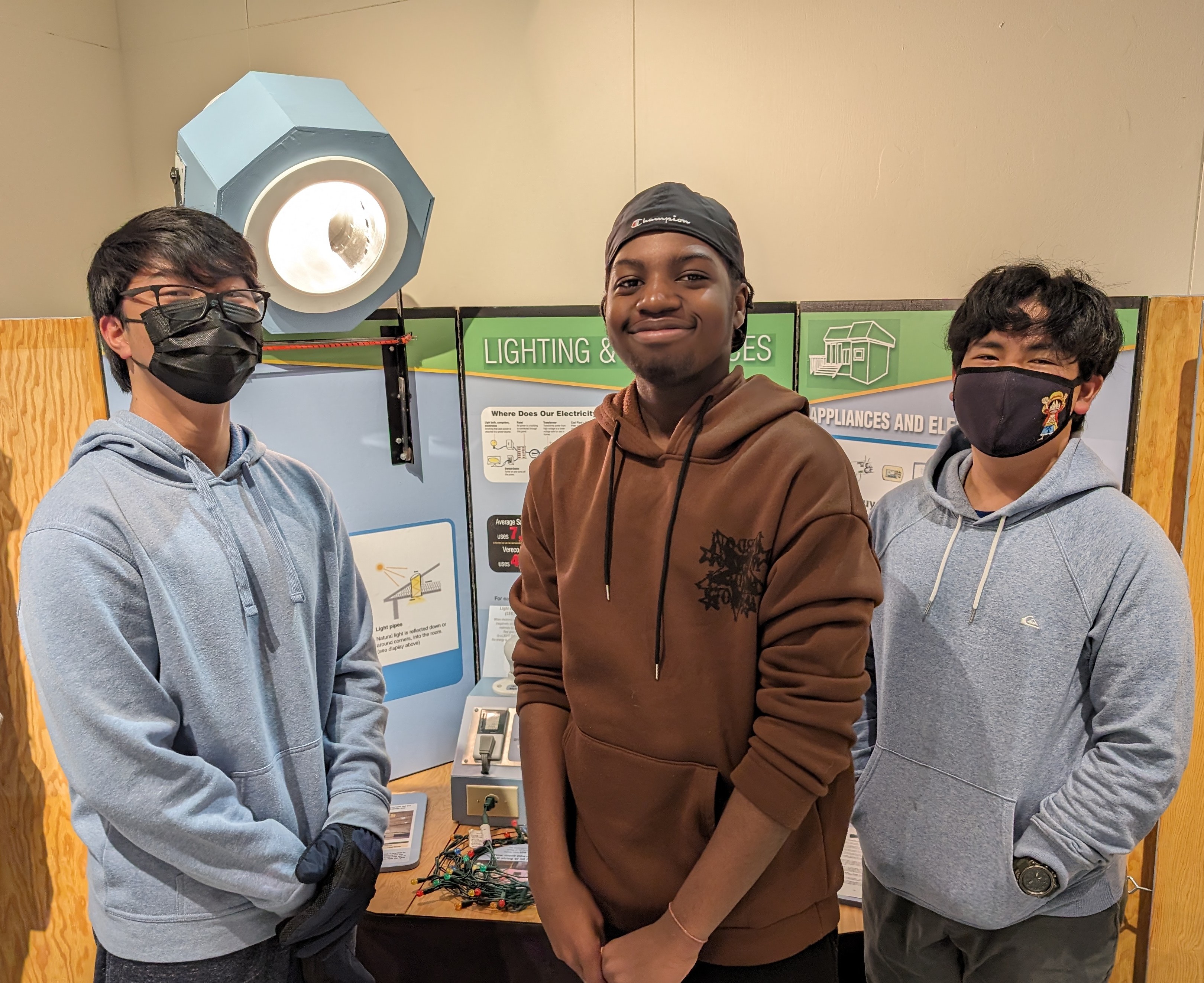 Grade 7 students learn about energy efficiency, green architecture at ...