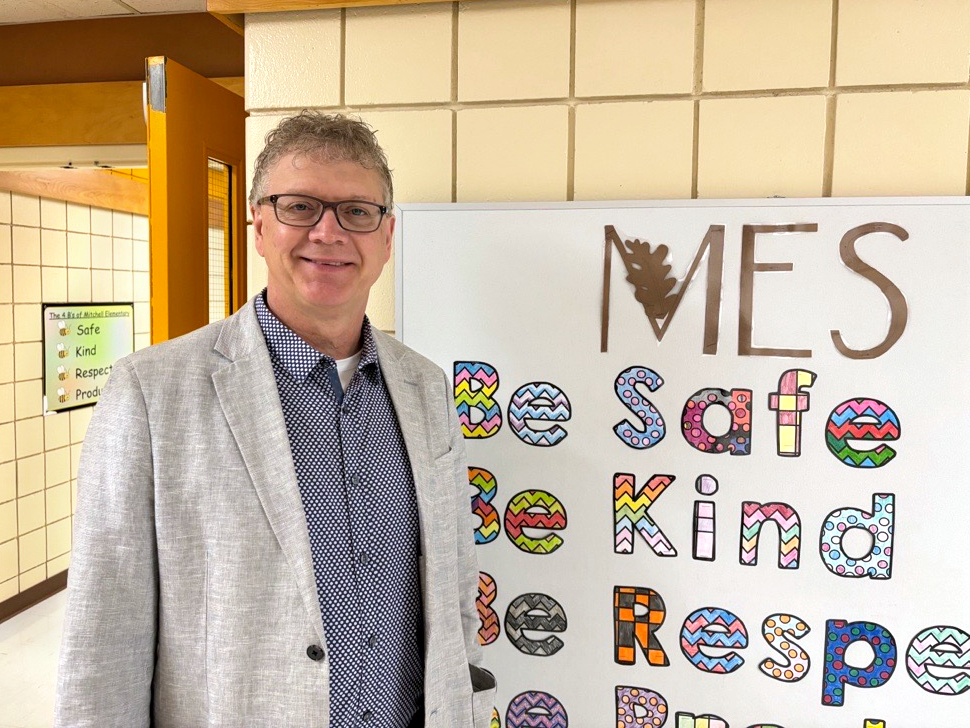 Hanover School Division hires new Superintendent - SteinbachOnline.com ...