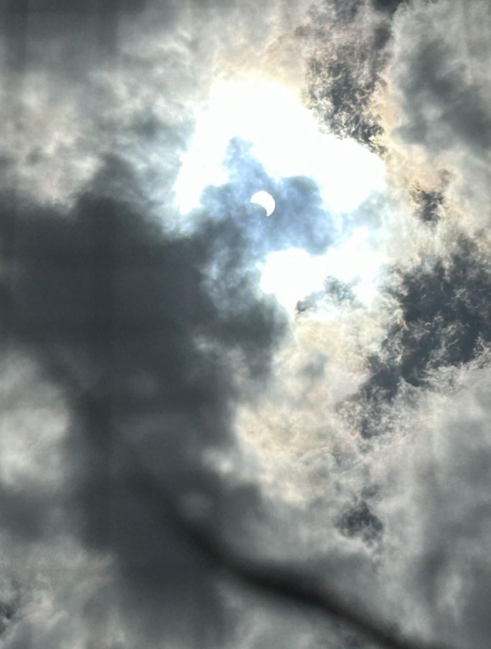 Weyburn residents capture solar eclipse through the clouds ...