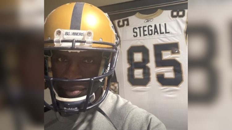 Milt Stegall returns to Winnipeg Blue Bombers for one day - Classic107 ...
