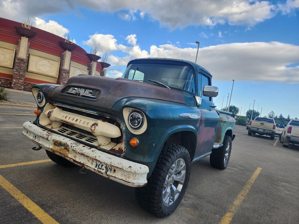 Under the Hood of Highway 32's one-of-a-kind resto-mod truck ...