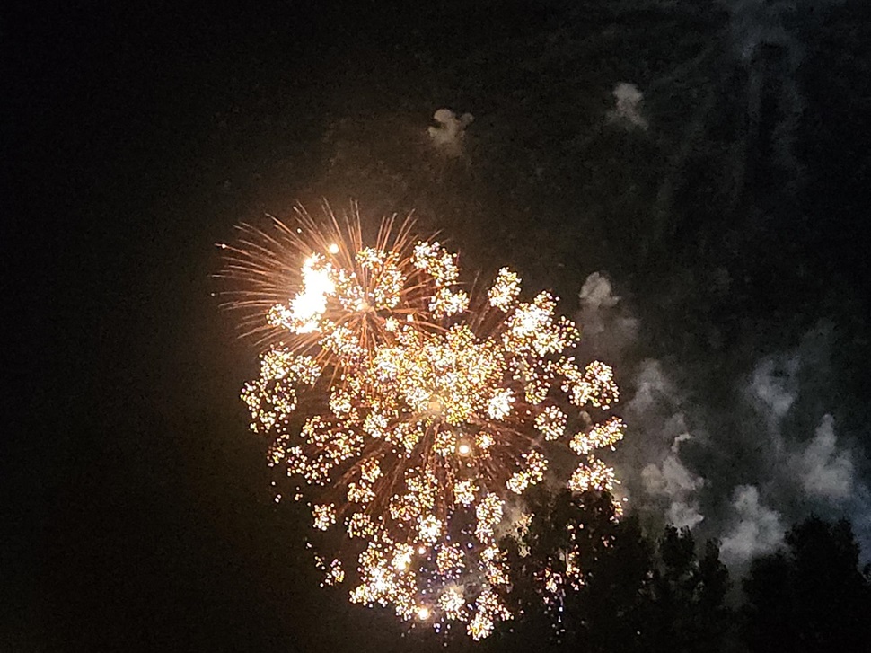 PHOTOS: Fireworks finish off Frontier Days with a flourish of dazzling ...