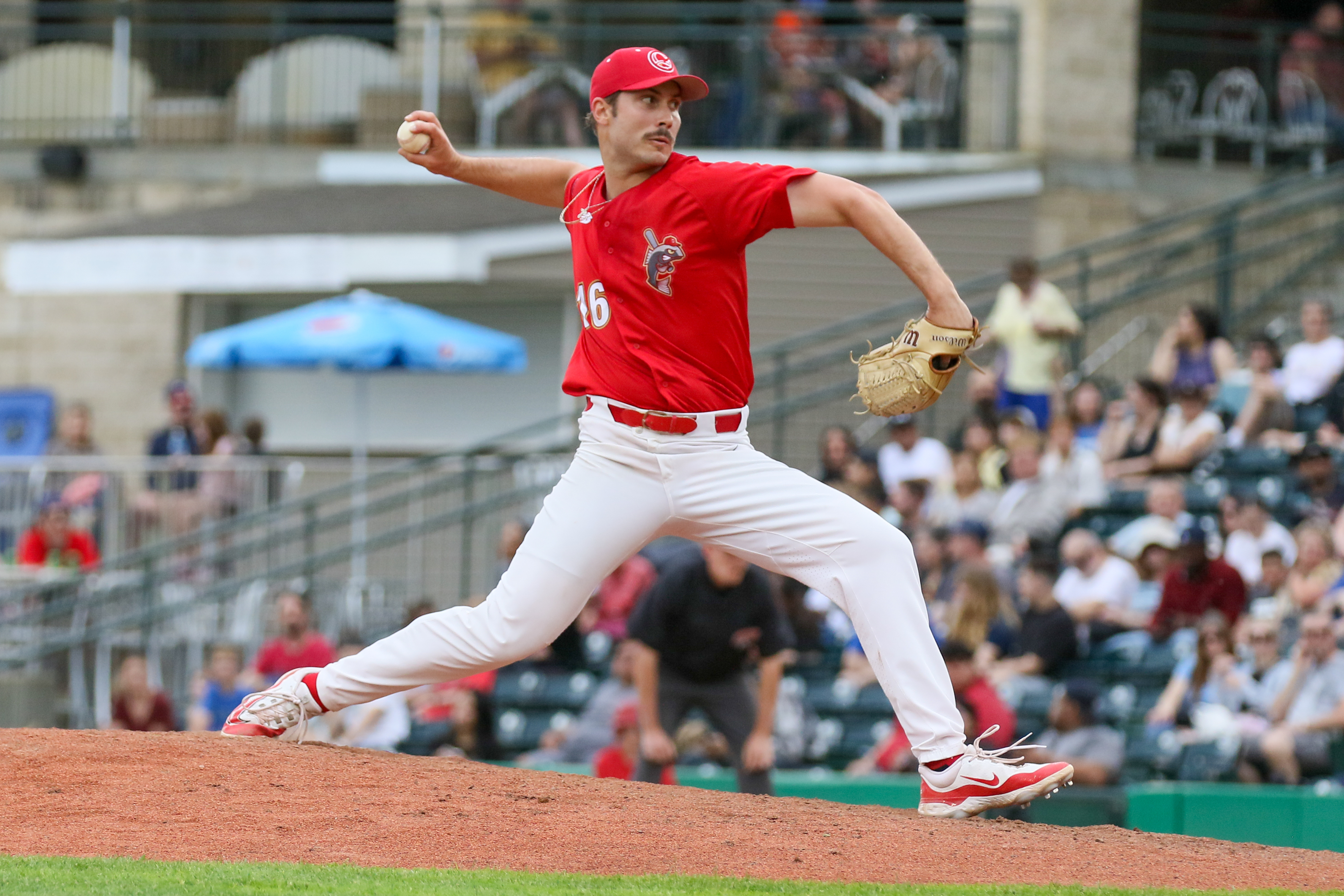 Spectacular start by Matulovich leads Goldeyes to win over Sioux City ...