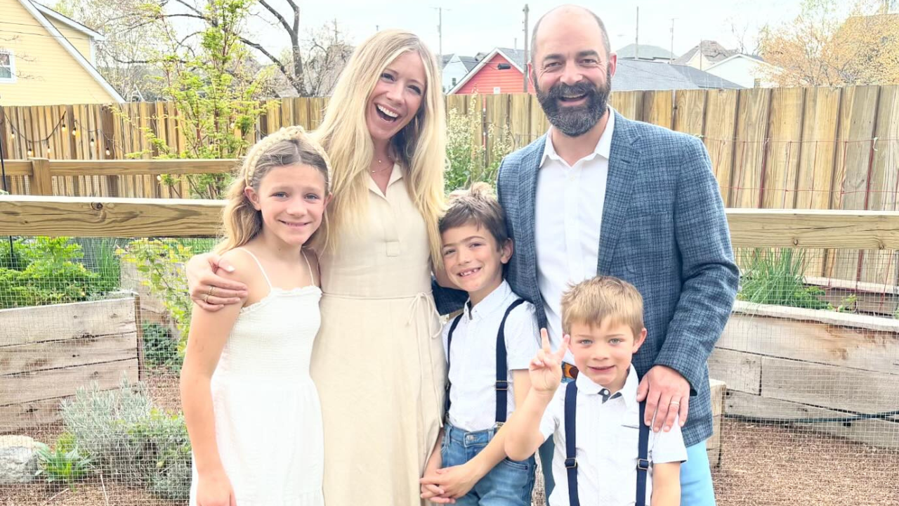 Ellie Holcomb on faith and motherhood - CHVNRadio: Southern Manitoba's ...