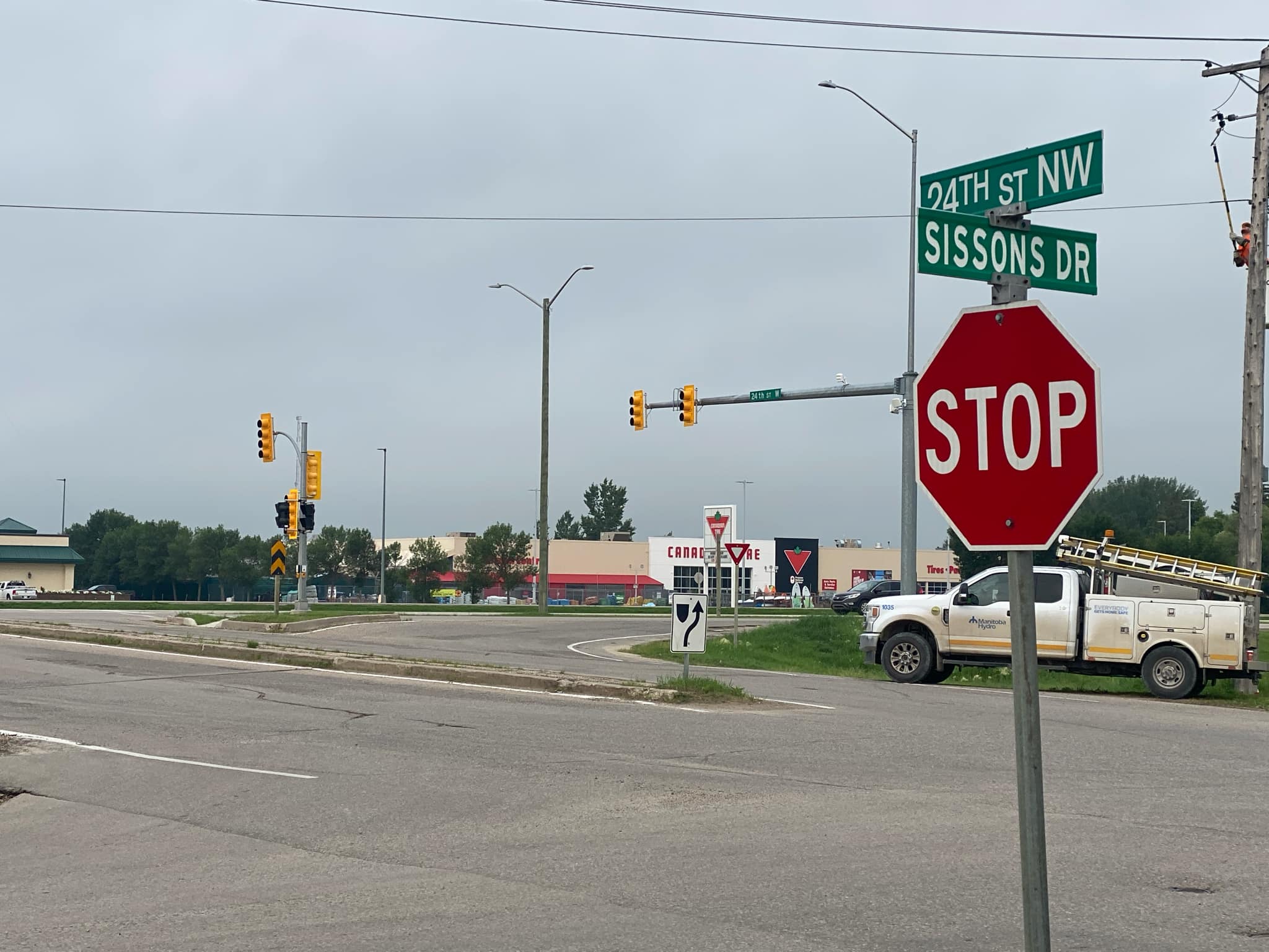 UPDATE: Traffic lights working again in west end of Portage ...