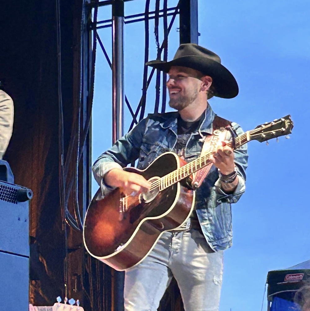 Brett Kissel concert attracts 3,000 to Killarney - PortageOnline.com ...