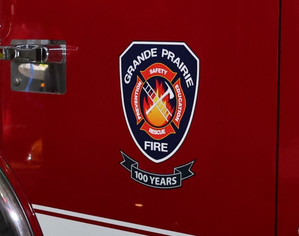 Grande Prairie firefighters deployed to assist Jasper - ReachFM: Peace ...