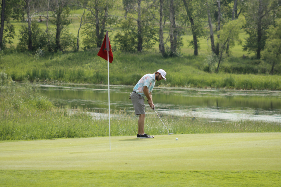 GALLERY: Lequyer, Swan take home Crocus Open wins - DiscoverWeyburn.com ...