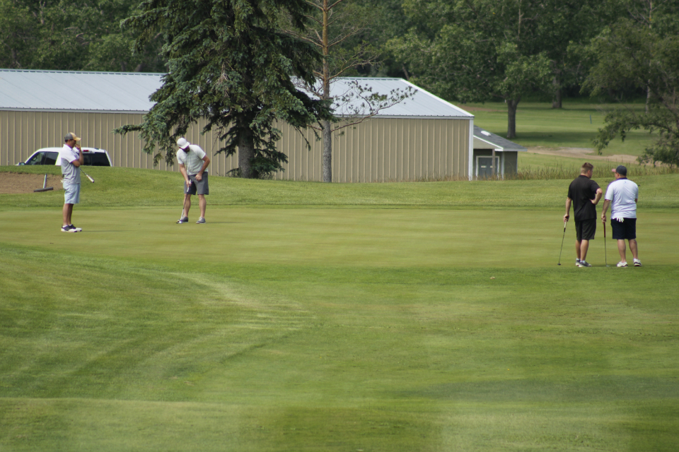 GALLERY: Lequyer, Swan take home Crocus Open wins - DiscoverWeyburn.com ...