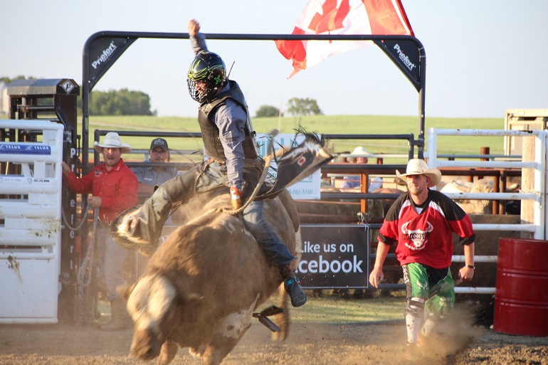 Bull bash and live music to kick off Midale rodeo - DiscoverWeyburn.com ...