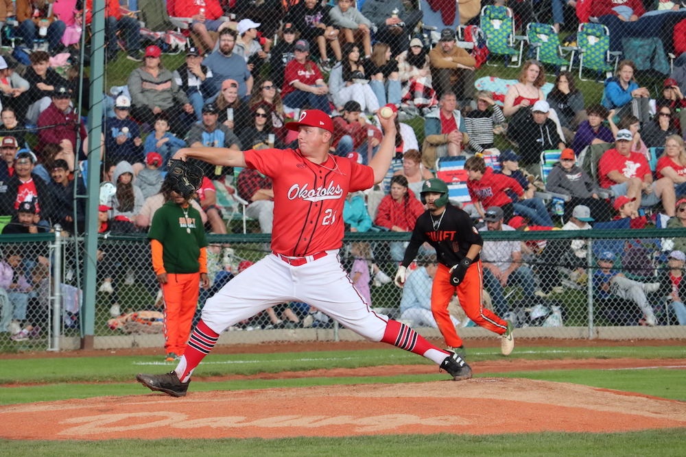 Dawgs herd Bulls on the road - OkotoksOnline.com - Local news, Weather ...