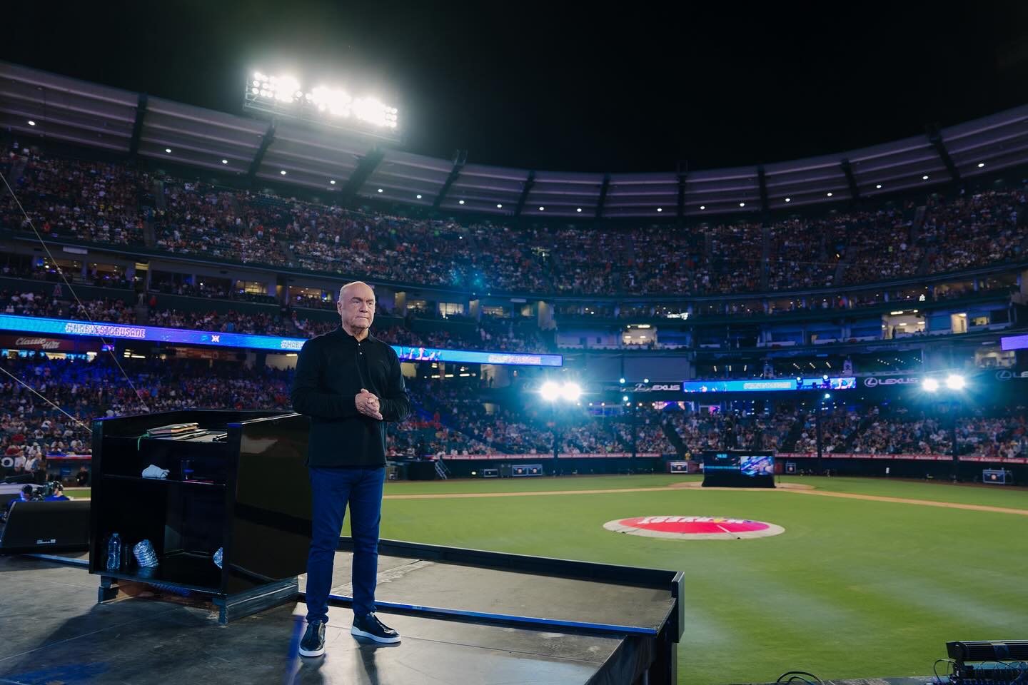 50,000 people fill the stands at Angel Stadium, 5,000 profess faith at ...