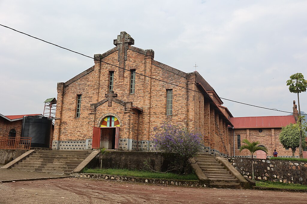 Rwanda closes thousands of churches and mosques after claiming code ...