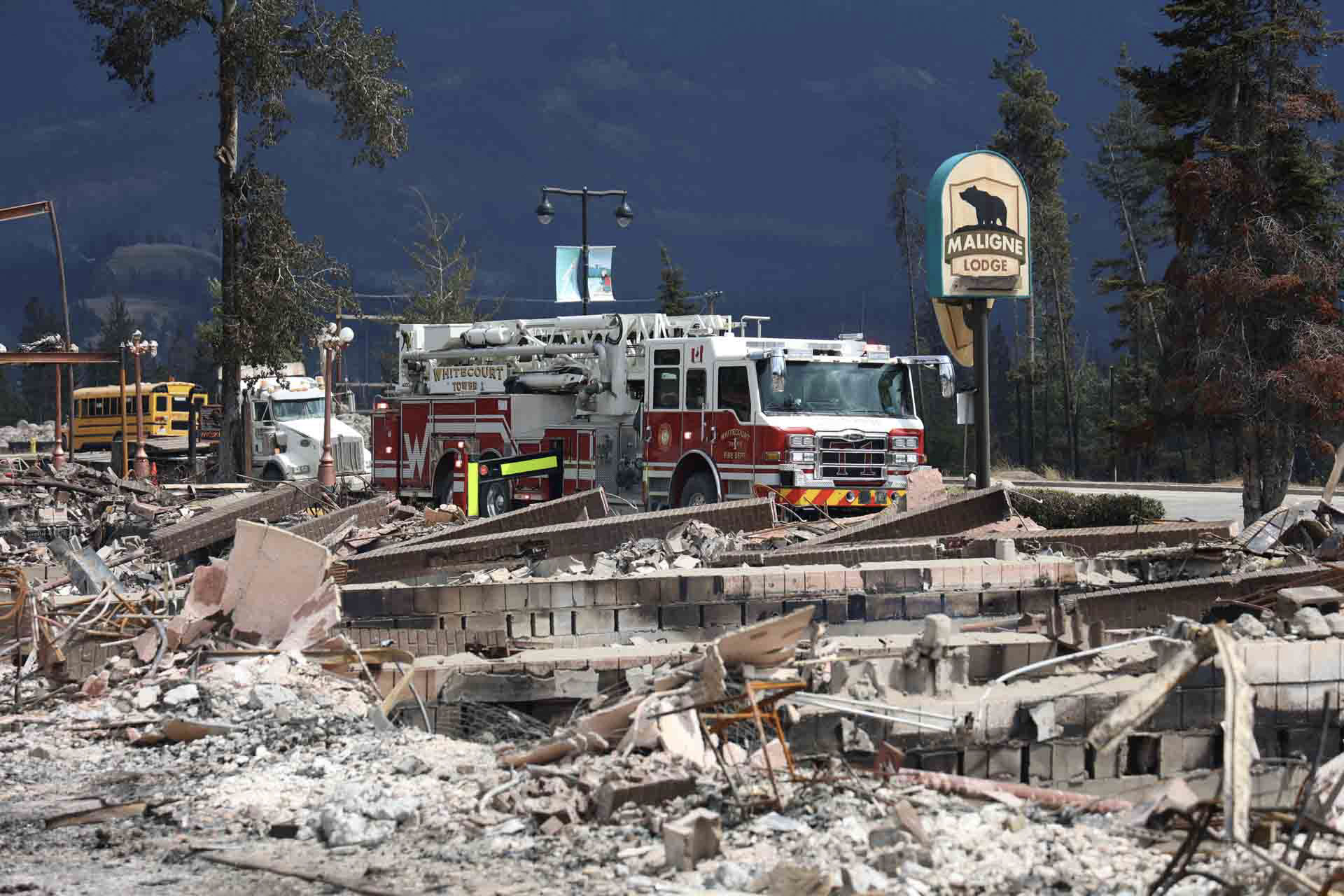Plan approved for Jasper residents to visit town in busses ...
