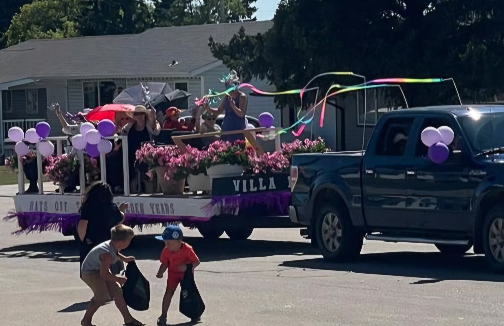 Macklin celebrates 30 years of bone tossing fun - WestCentralOnline ...