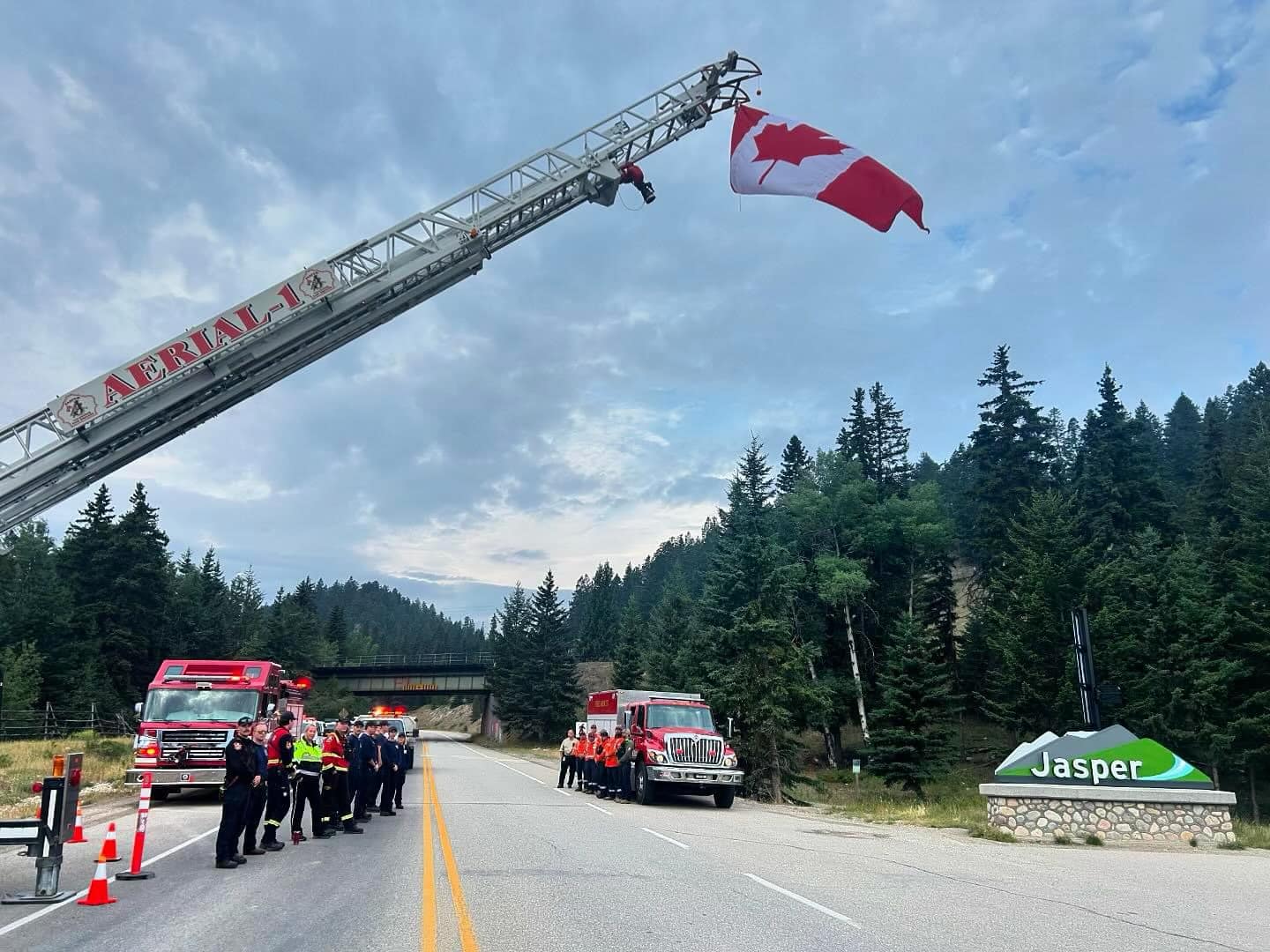 Firefighters honour fallen colleague as Jasper wildfire status changes ...