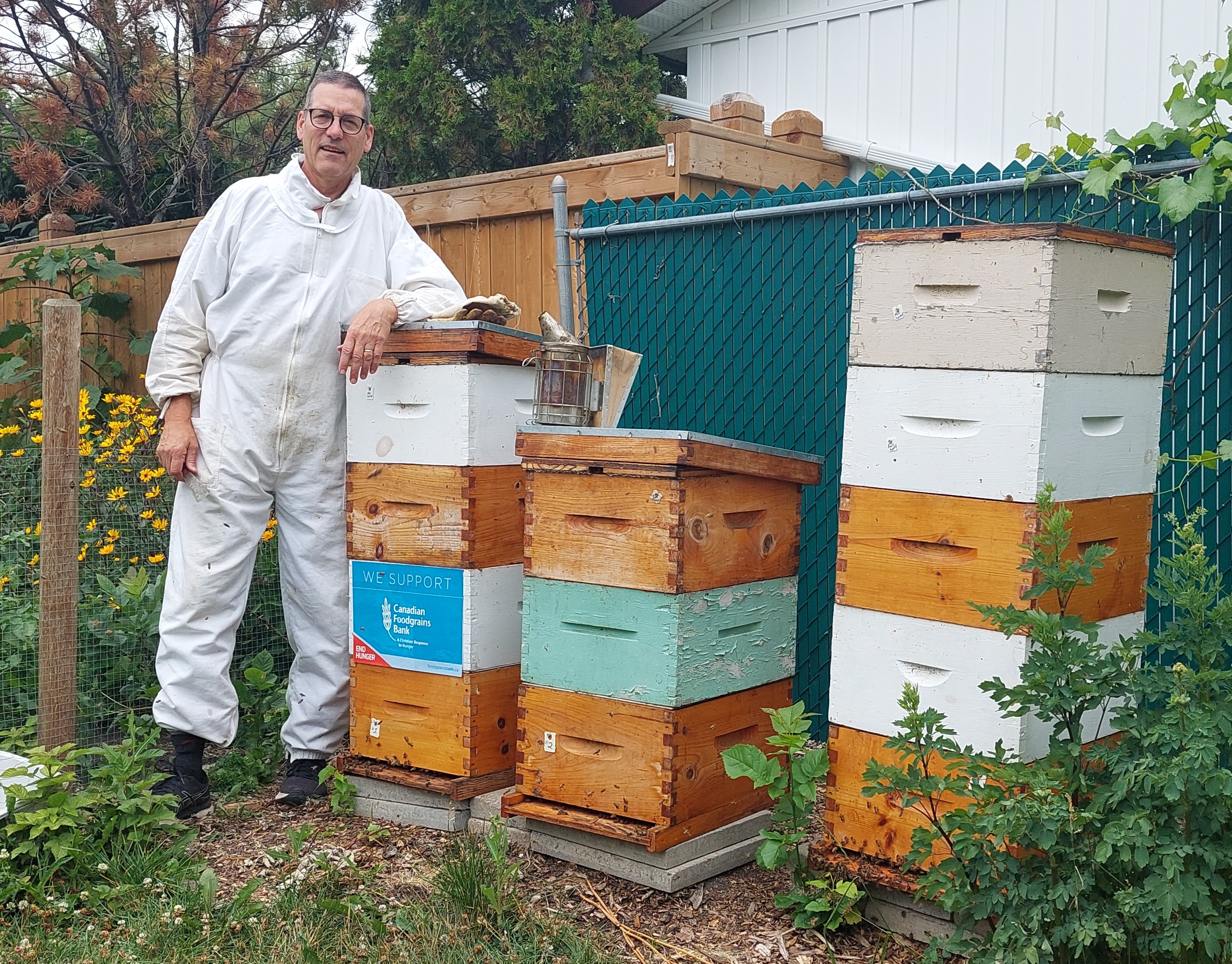 Manitoba beekeeper invites people to help end world hunger - CHVNRadio ...
