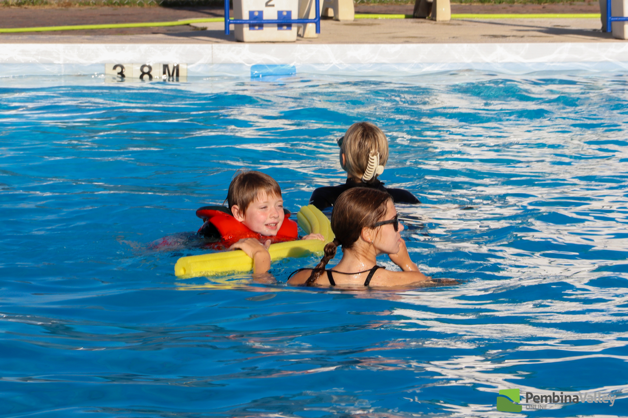 Tips and tricks for swimming in high humidity at Winkler Aquatic Centre ...