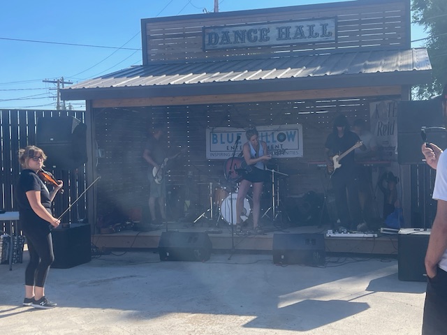 Macklin celebrates 30 years of bone tossing fun - WestCentralOnline ...
