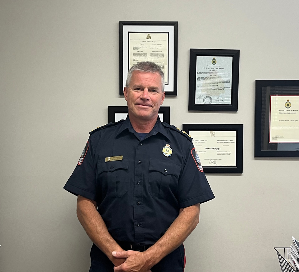 VanDeSype sheds 'interim' title, becomes permanent Chief of Police ... VanDeSype sheds 'interim' title, becomes permanent Chief of Police ...