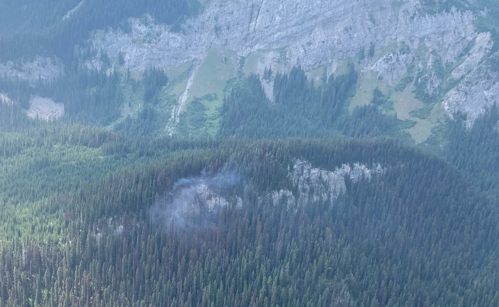 Burstall Lake fire being held - CochraneNow: Cochrane, Alberta's latest ...