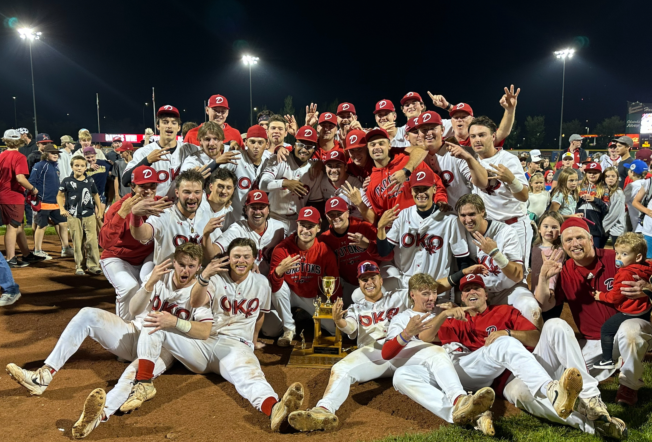 Crowson hits walk-off home run to complete the three-peat ...